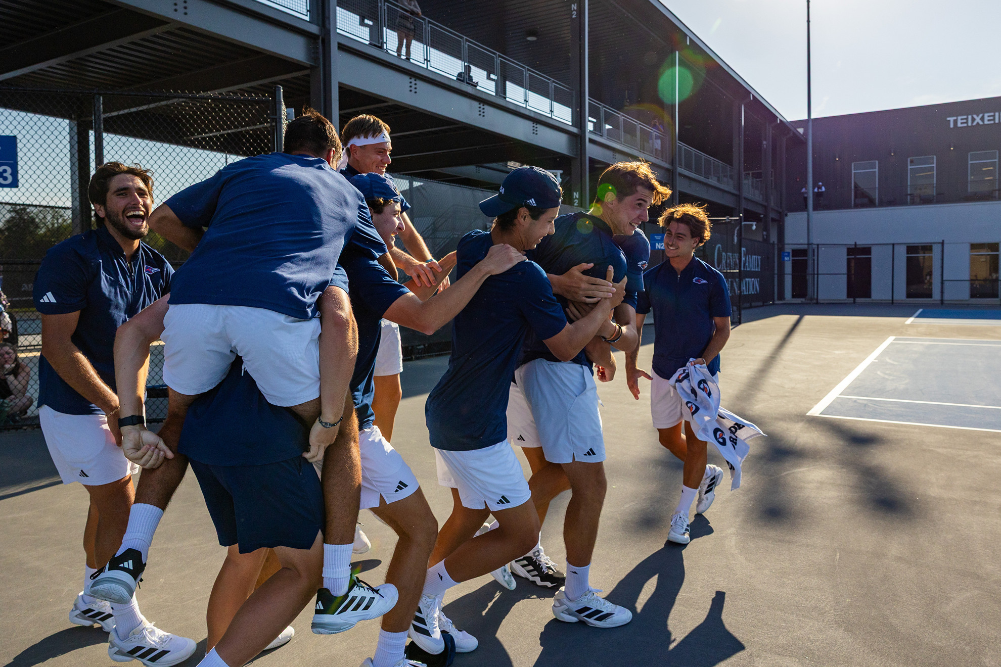 Roadrunners rally past Tulane in AAC opening round - UTSA Athletics ...