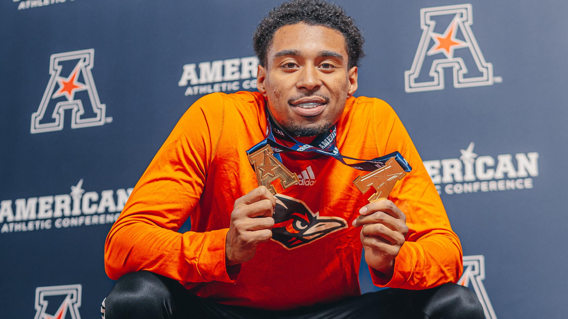 UTSA men finish third as Roadrunners wrap AAC Indoors - UTSA Athletics ...