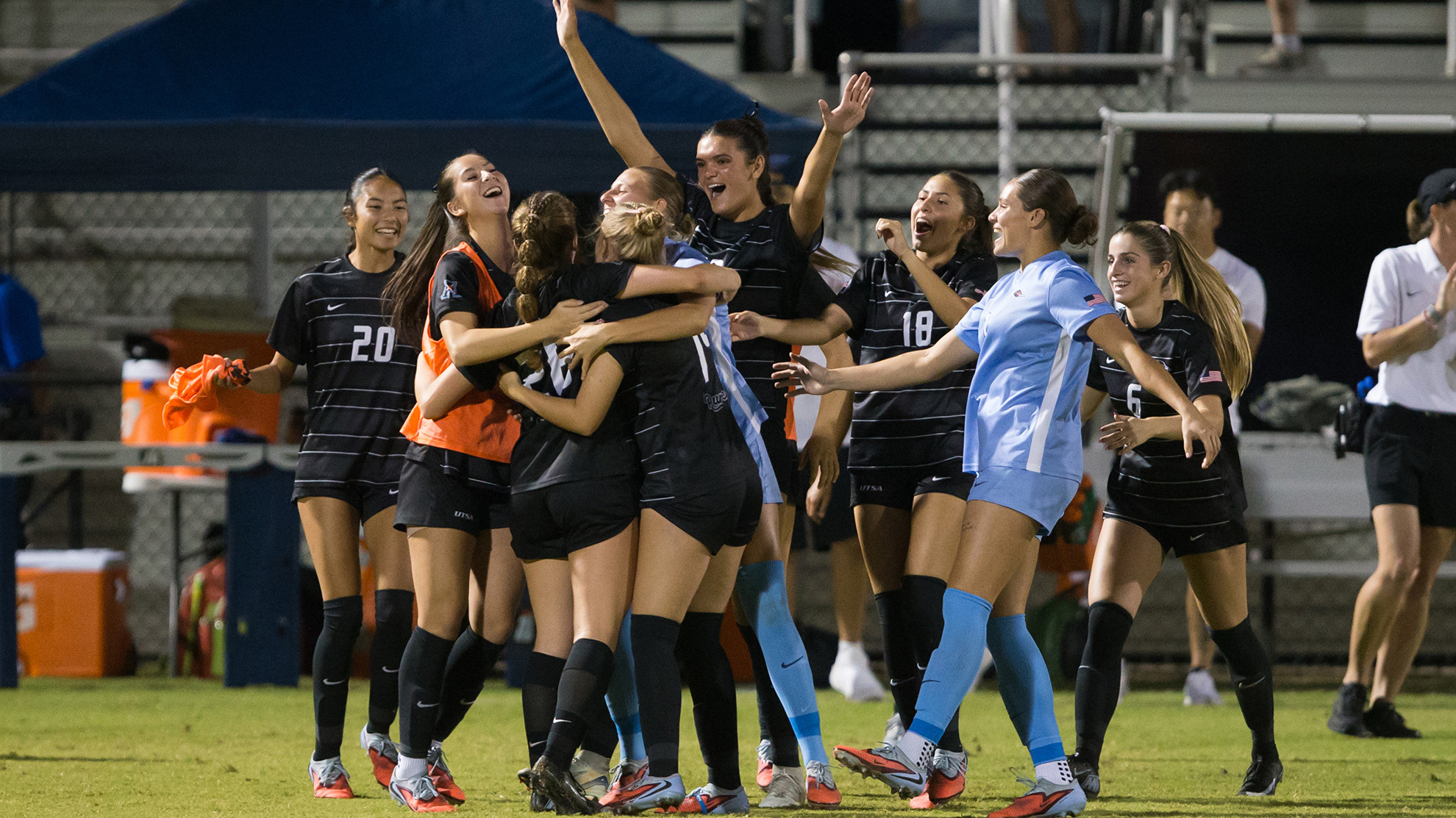 UTSA puts away South Florida with Homecoming victory - UTSA Athletics ...