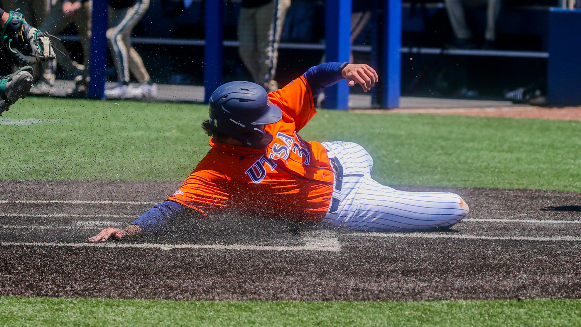 UTSA keeps pace in AAC race with win over UAB - UTSA Athletics ...