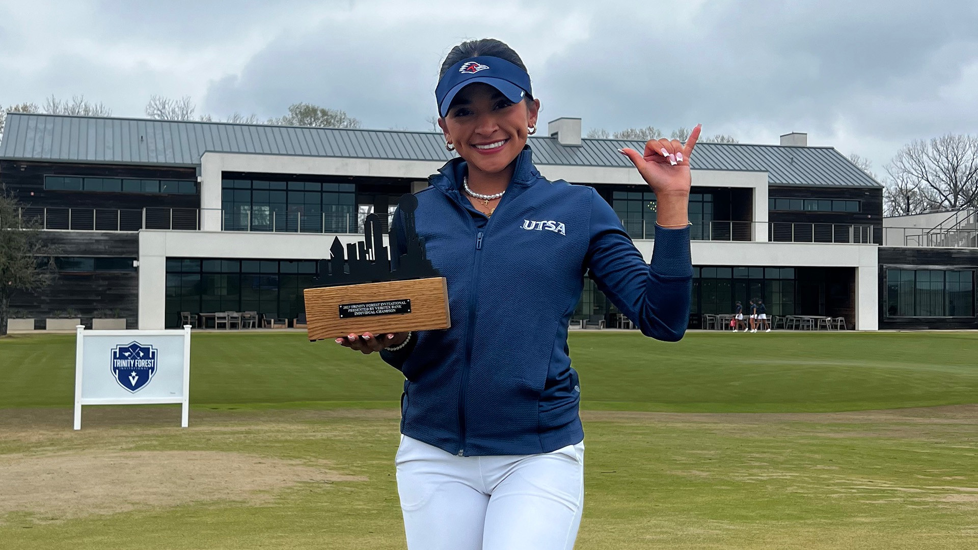 Carreon wins Trinity Forest Invitational in record-setting fashion ...