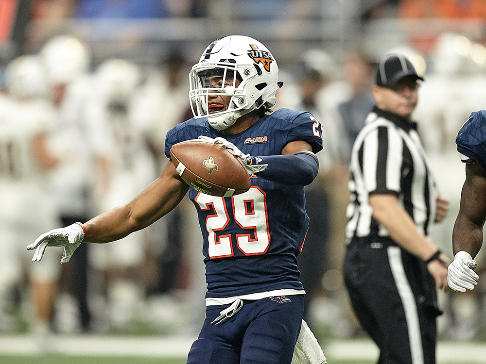 Football Notebook: Grady, Johnson leading corners in 2019 - UTSA ...