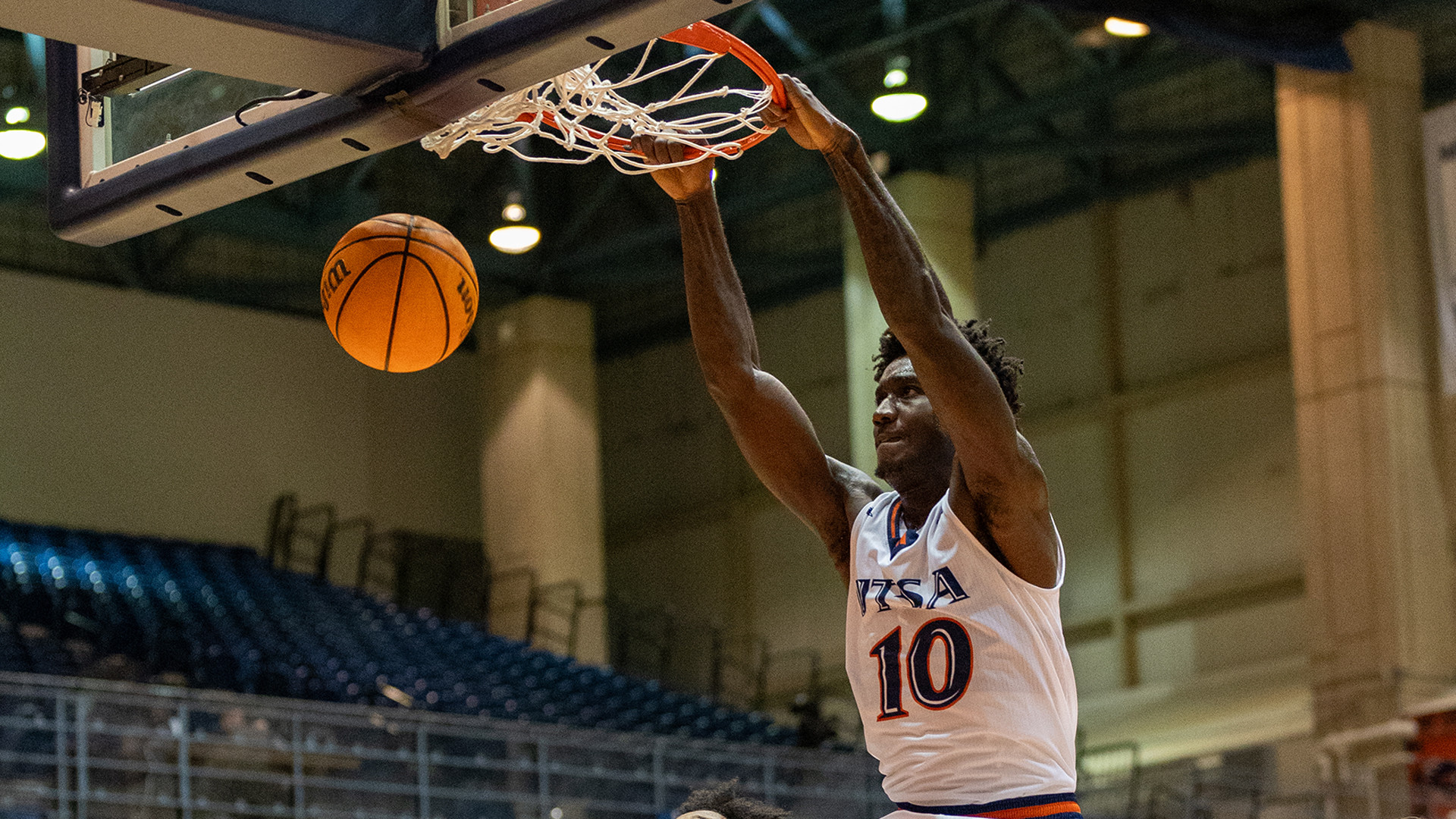UTSA roasts McMurry in 41-point exhibition victory - UTSA Athletics ...