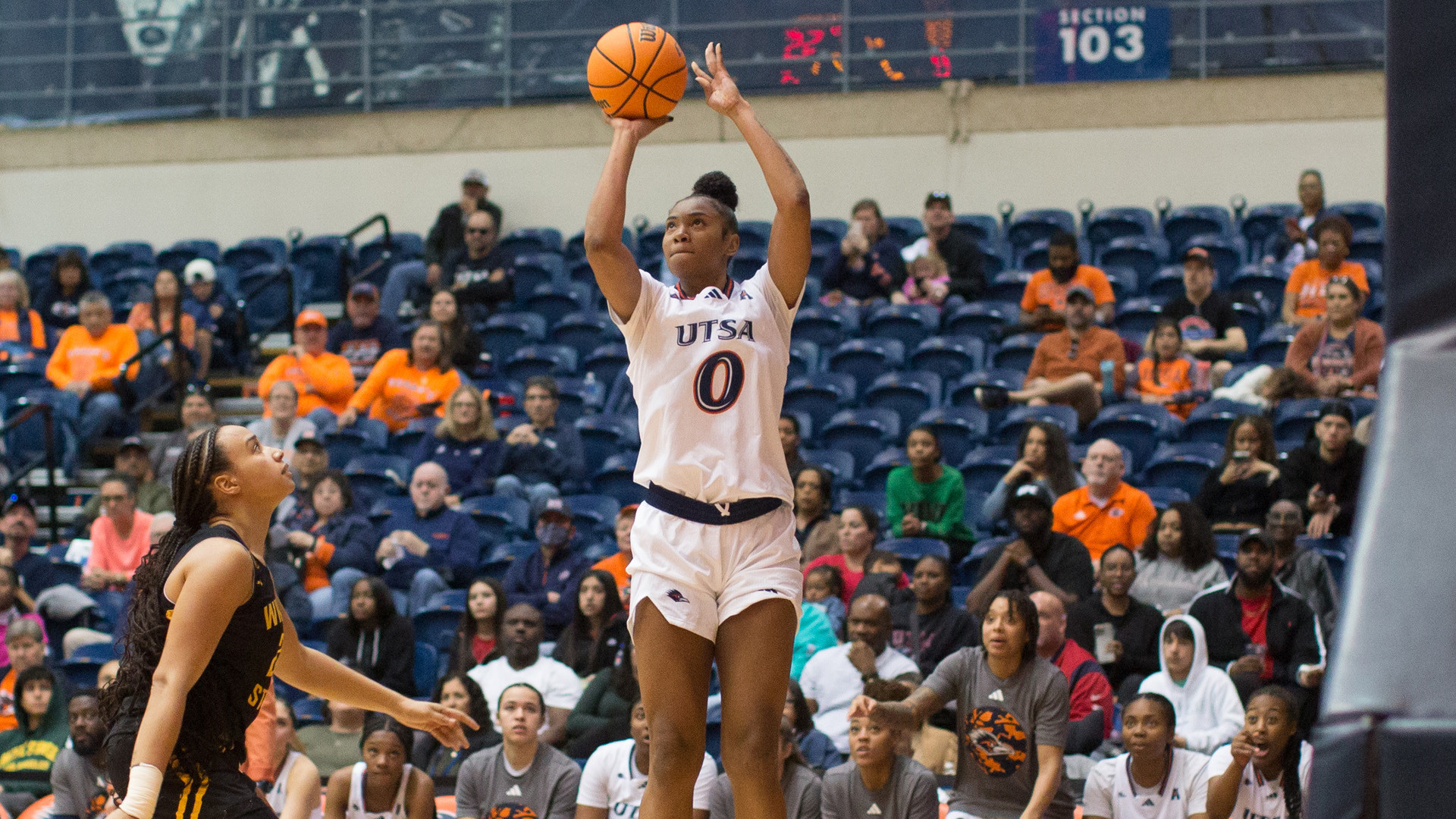 Coleman's career night carries 'Runners to first American Athletic ...