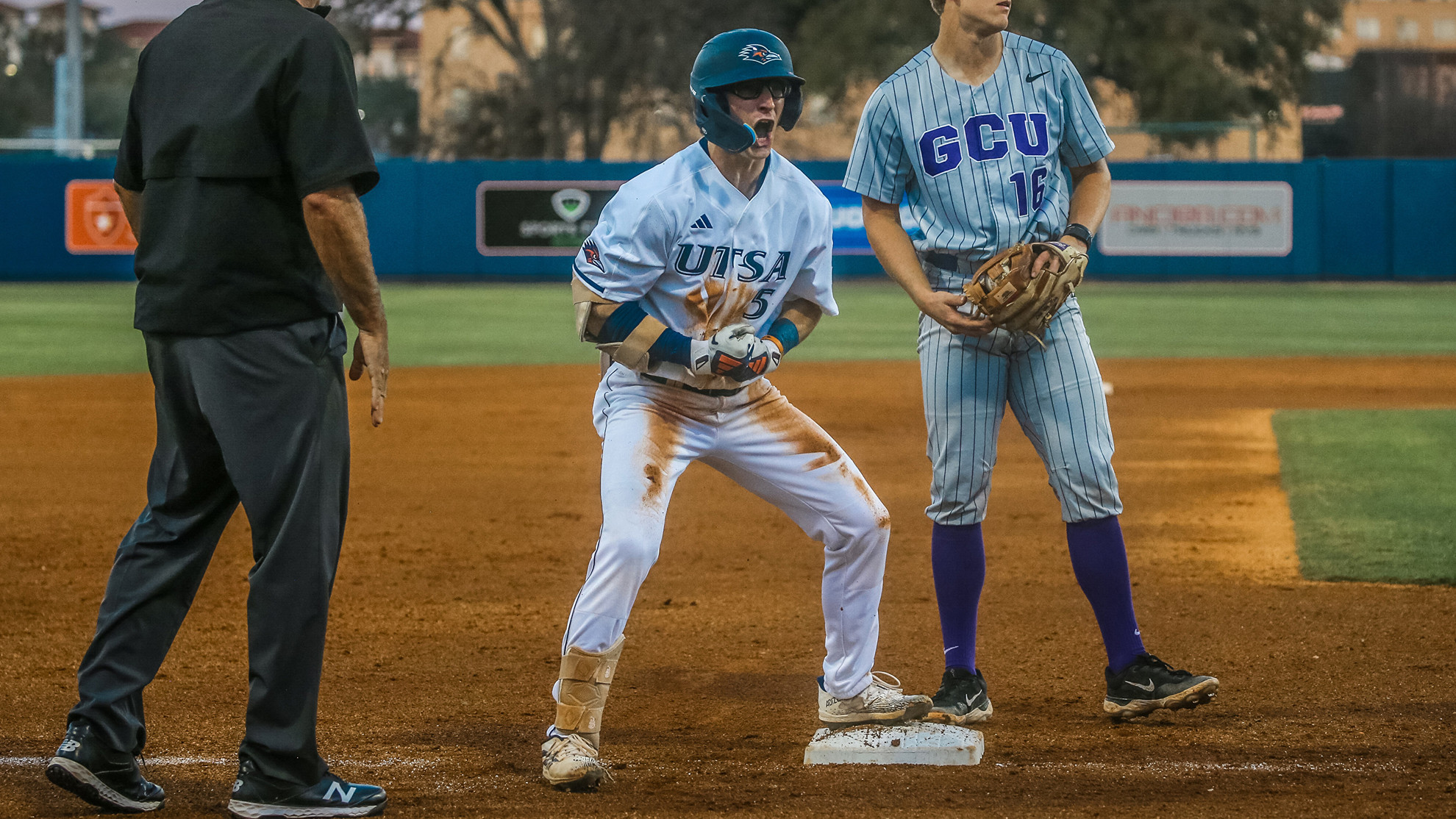 UTSA opens Grand Canyon series with dominant 12-0 shutout - UTSA ...