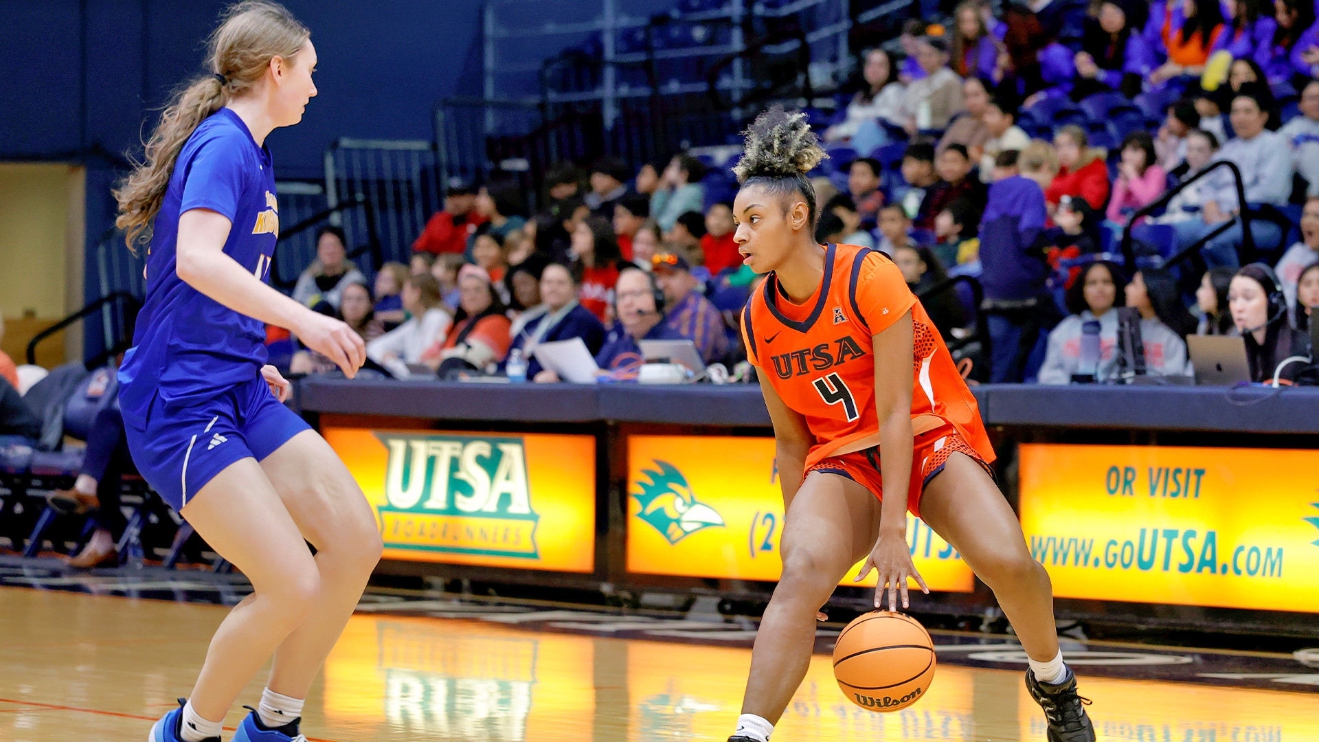 UTSA takes down TAMUK, 82-40 - UTSA Athletics - Official Athletics Website