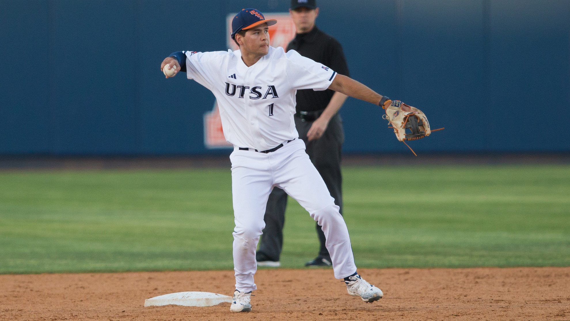 UTSA hosts Texas State in Battle of I-35 matchup - UTSA Athletics ...