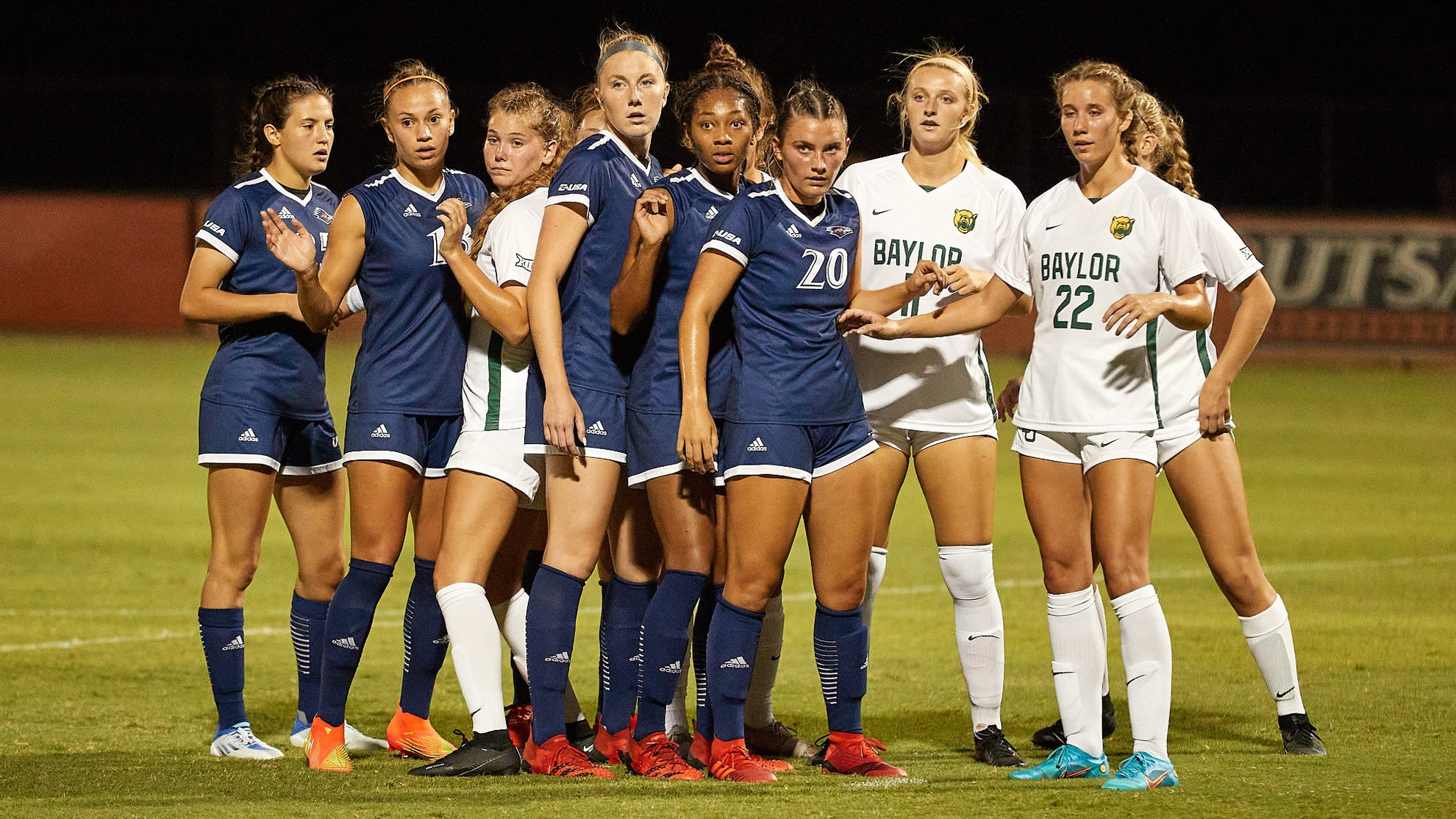Roadrunners Hit The Road for First Road Contest of 2022 Season - UTSA ...