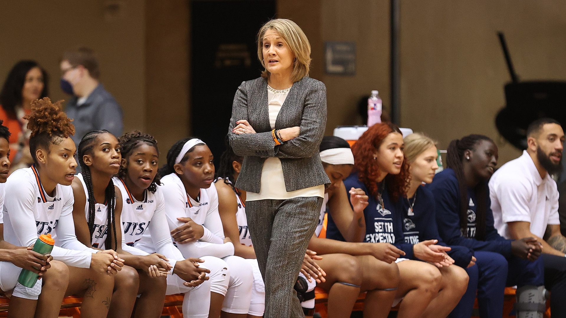 Women's Basketball 2024-25 - UTSA Athletics - Official Athletics Website