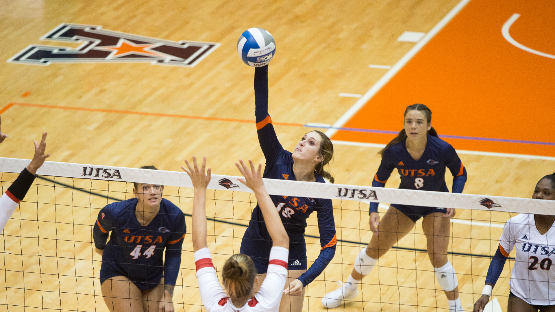 Krienke, Soerensen shine as Roadrunners improve to 4-0 - UTSA Athletics ...