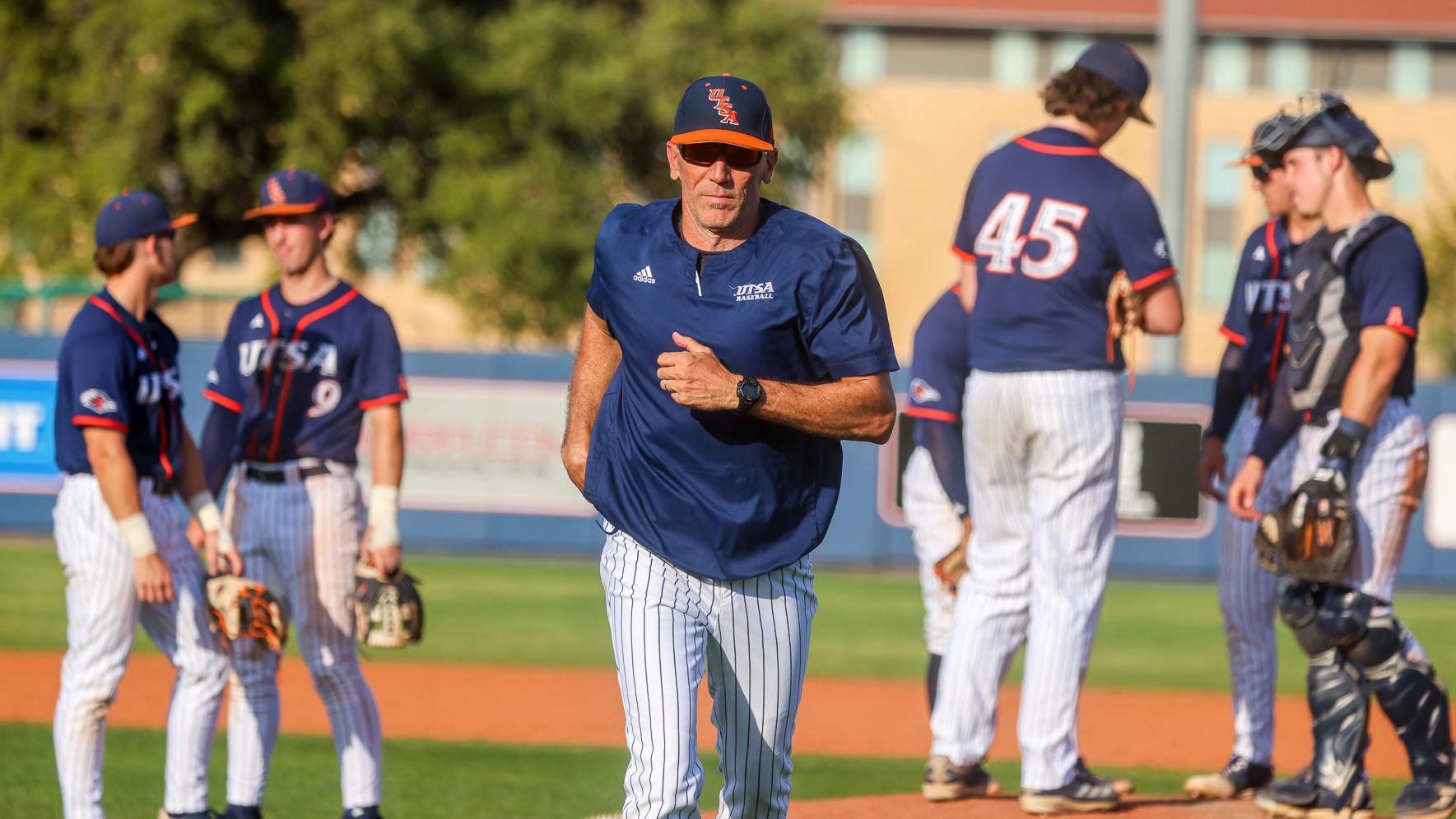 Roadrunners to play in 2026 Astros Foundation College Classic - UTSA ...