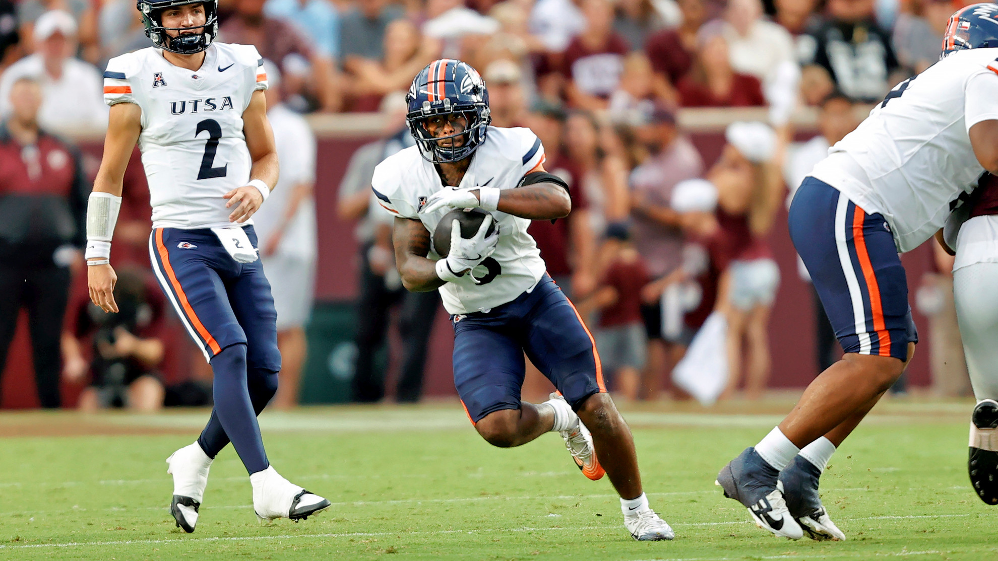 Henry invited to NFL Scouting Combine - UTSA Athletics - Official ...