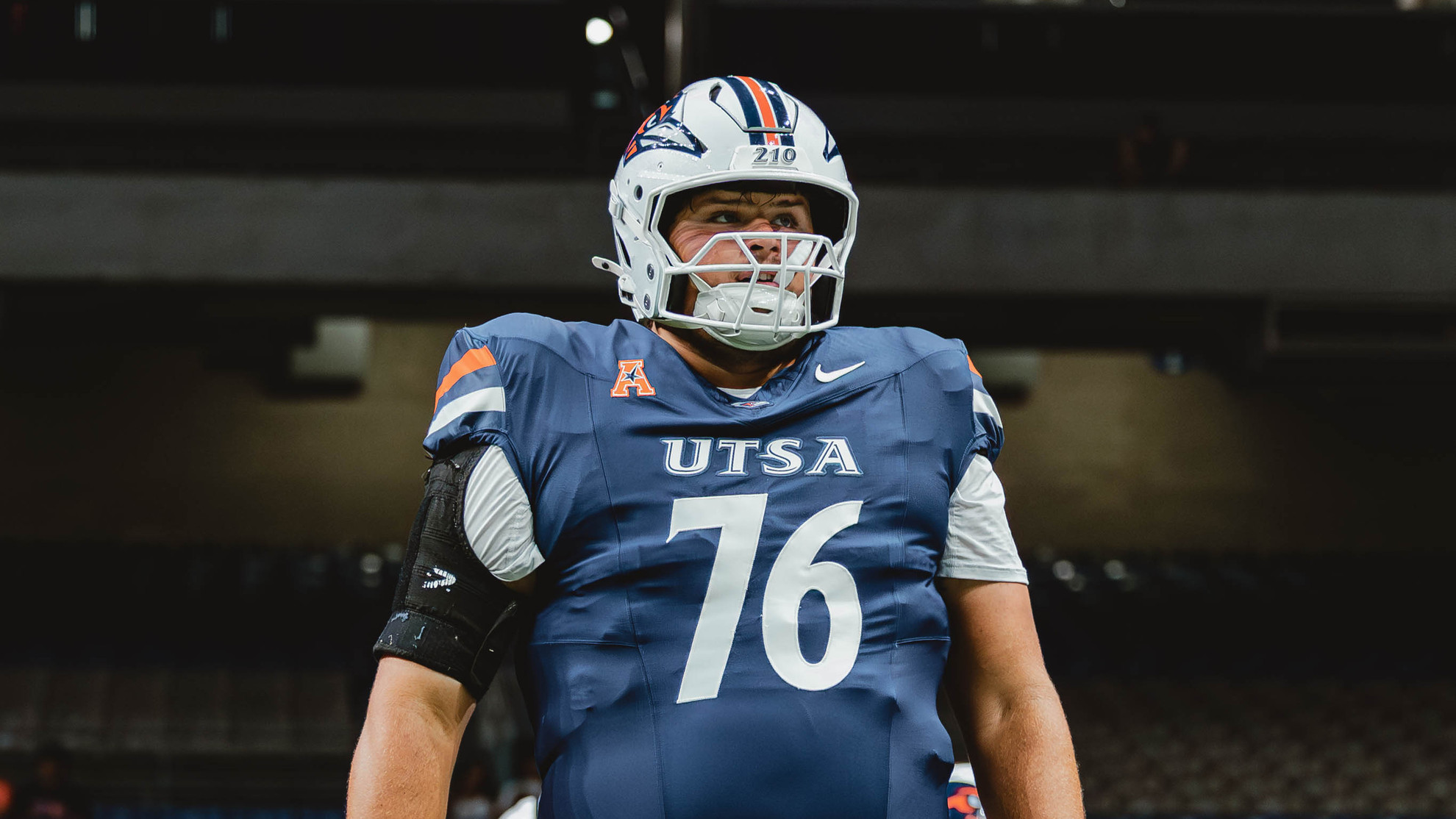 Lapeze makes William V. Campbell Trophy semifinalist list - UTSA ...
