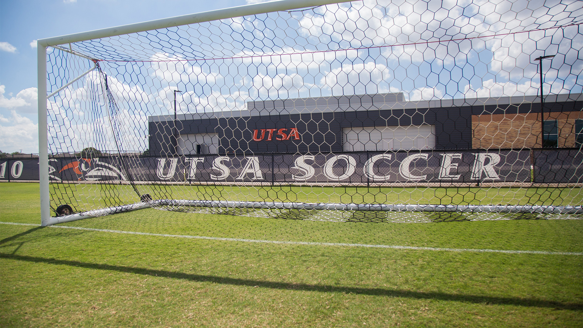 Coker and Dade named AAC Players of the Week - UTSA Athletics ...