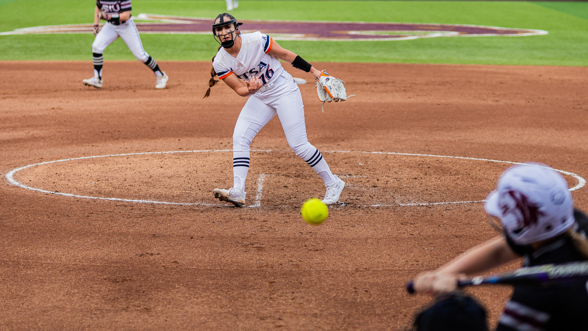 ‘Runners set to face Wildcats in home opener - UTSA Athletics ...
