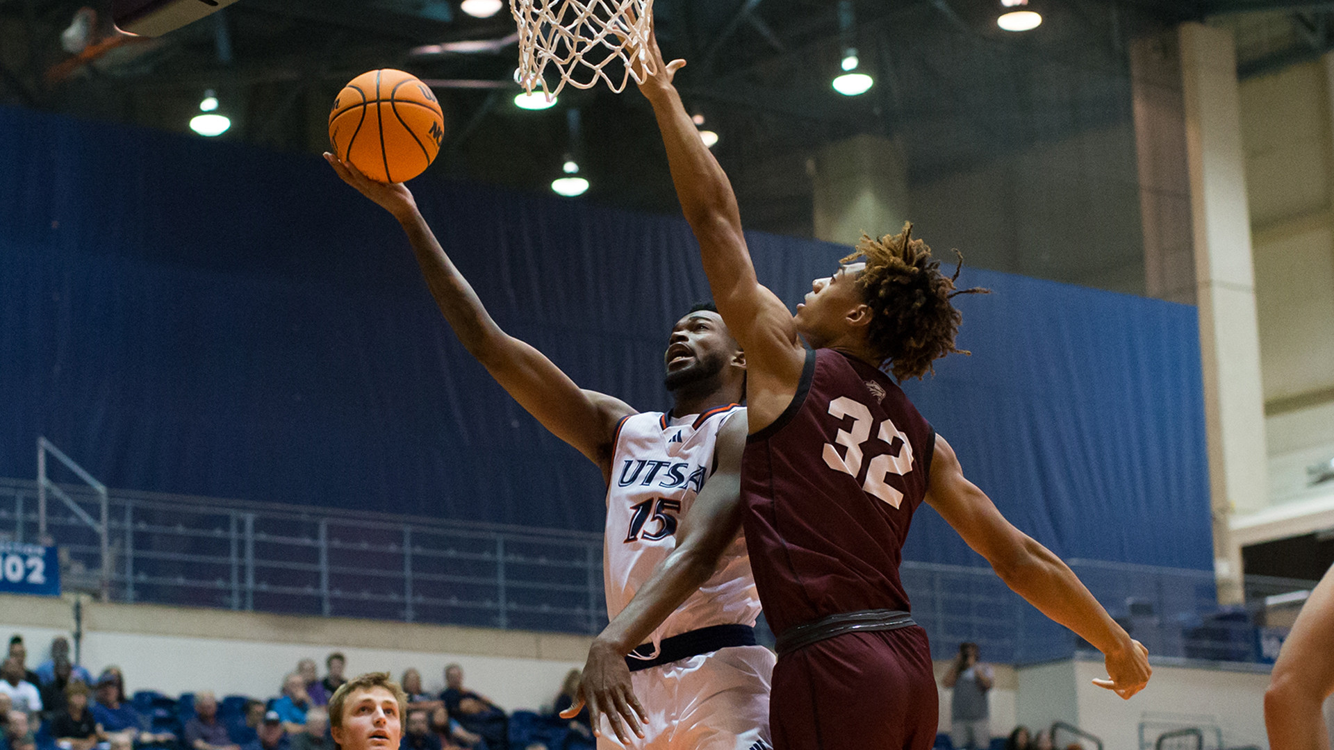UTSA hosts Houston Christian Saturday for Fansgiving/Youth Day - UTSA ...