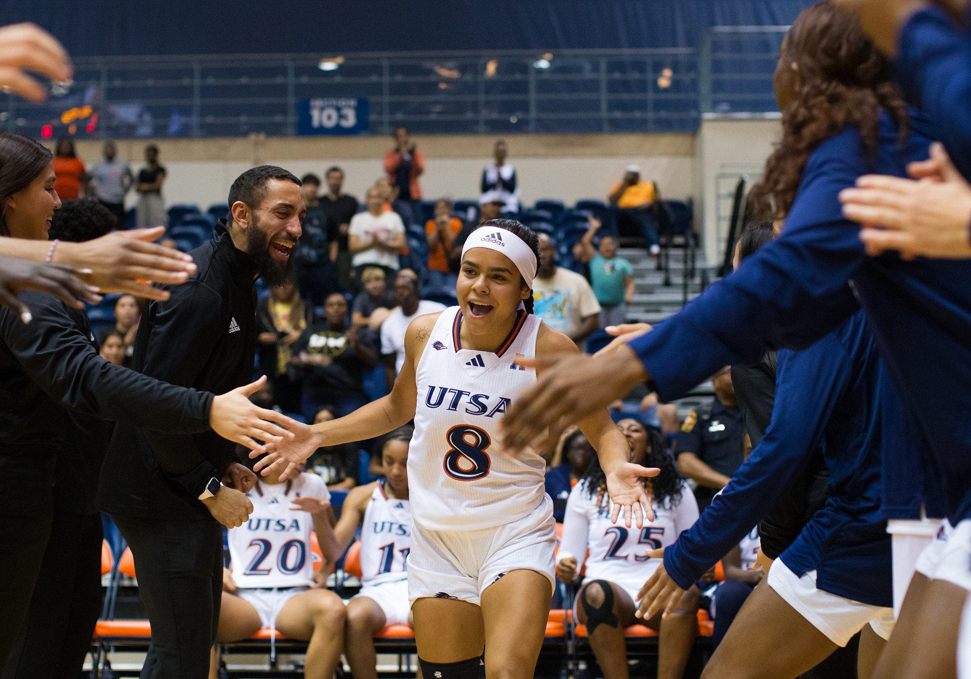 Nina De Leon Negron Fueling UTSA Women’s Basketball’s Historic Start ...