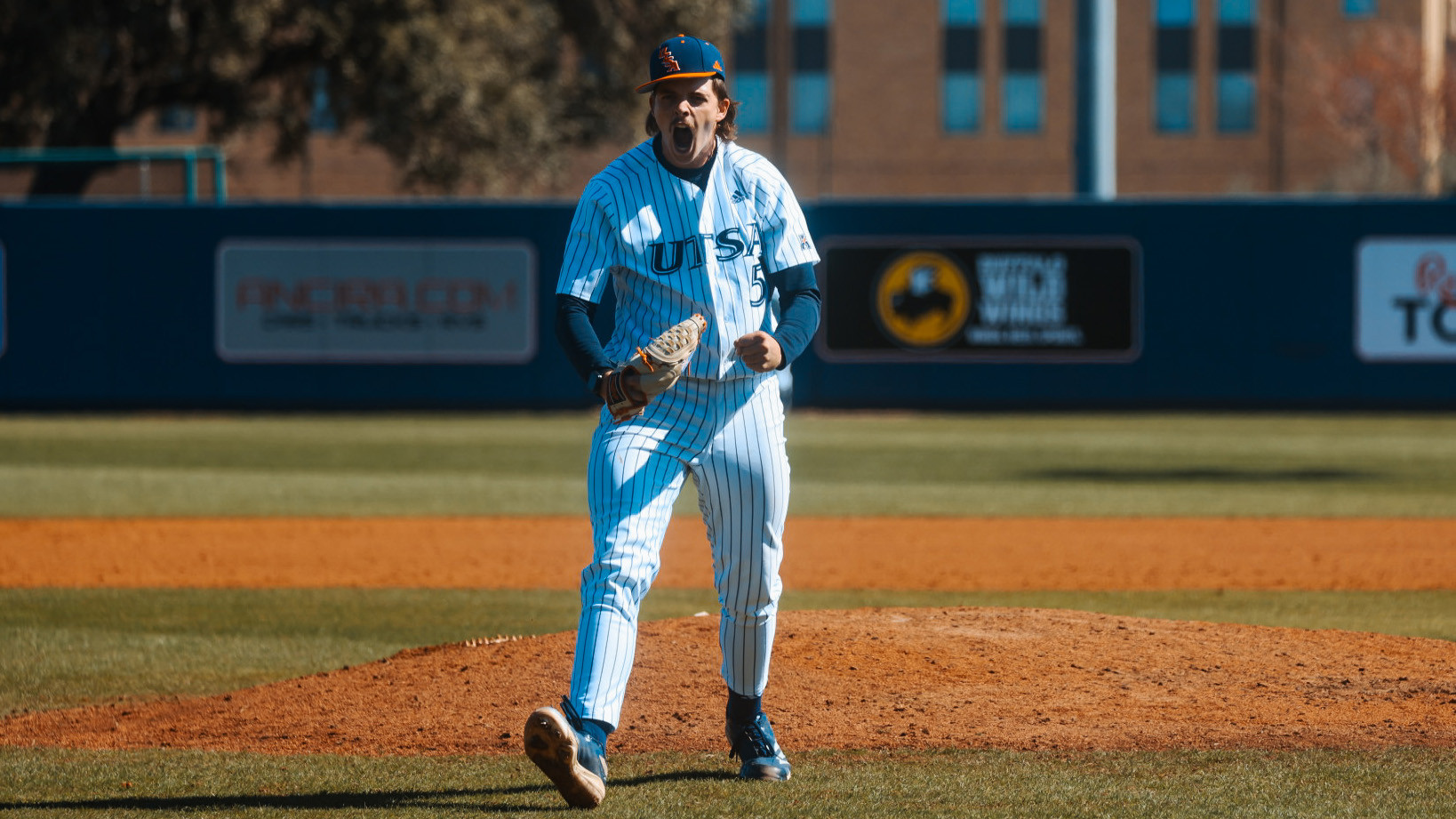 UTSA throttles LIU for series sweep - UTSA Athletics - Official ...