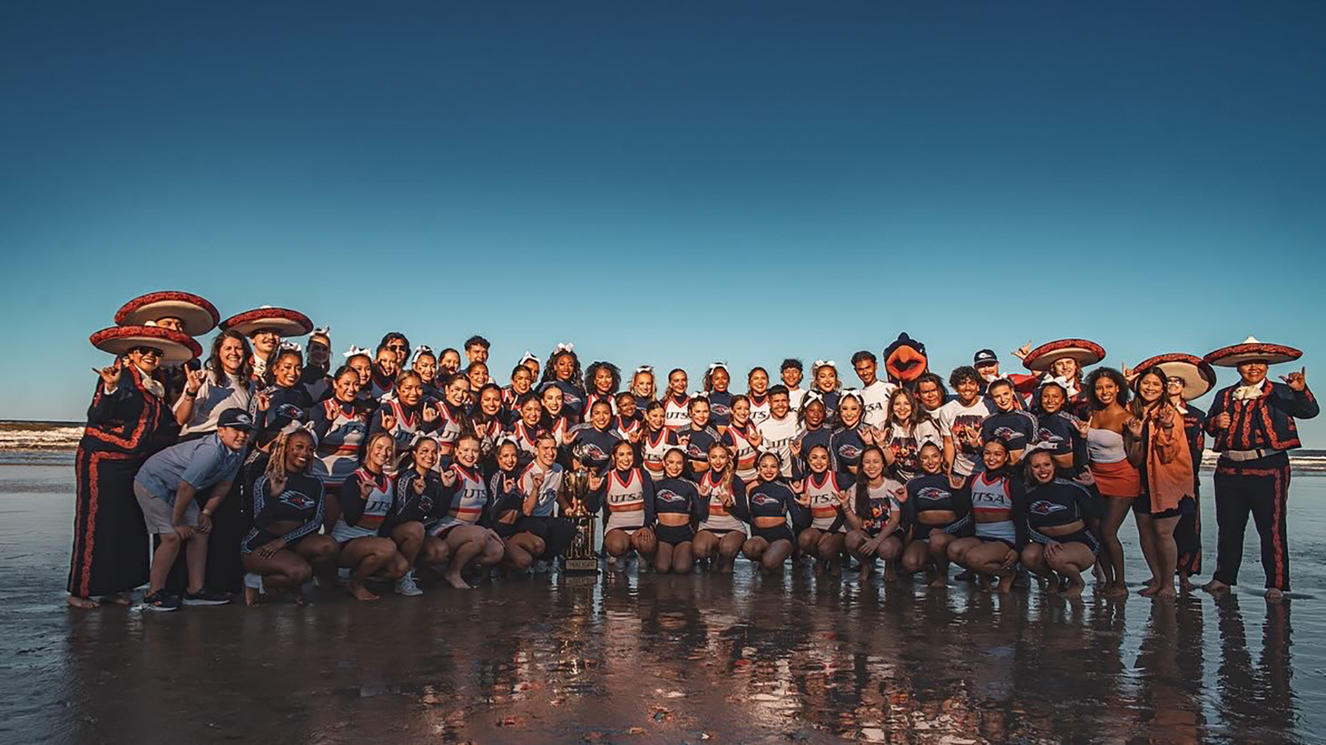 UTSA Cheer and Rowdy Earn Three Top-10 Finishes at NCA National ...