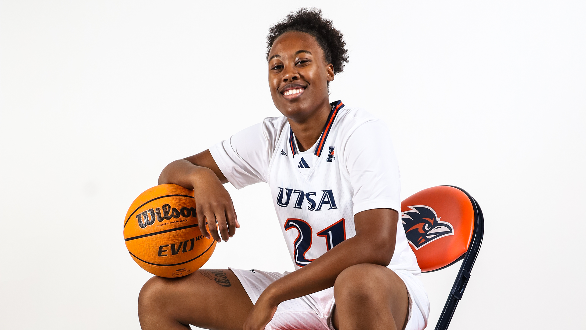 Confident Cheyenne Rowe Brings Championship Experience to UTSA’s ...