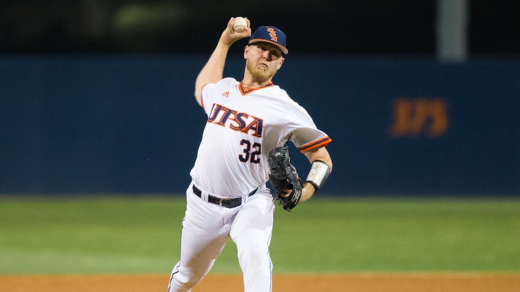 Miller named finalist for Collegiate Baseball Foundation National ...