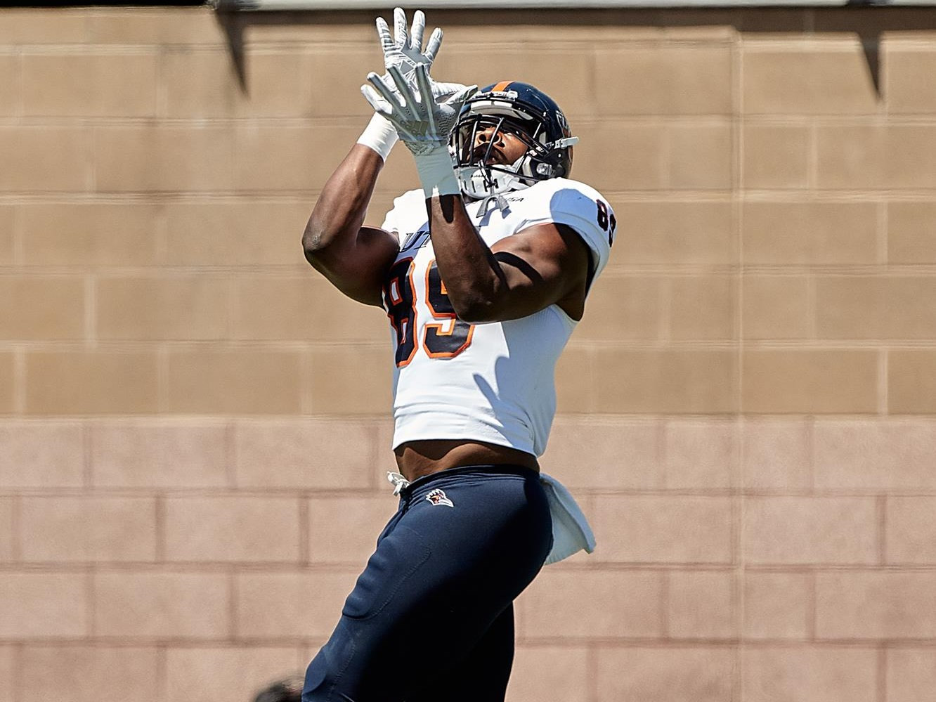 Football Notebook: Versatile tight ends give offense balance - UTSA ...