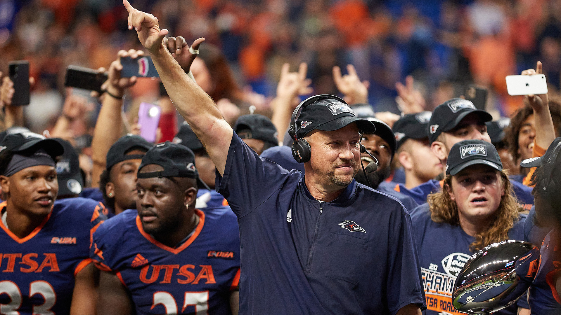 Traylor named AFCA Regional Coach of the Year - UTSA Athletics ...