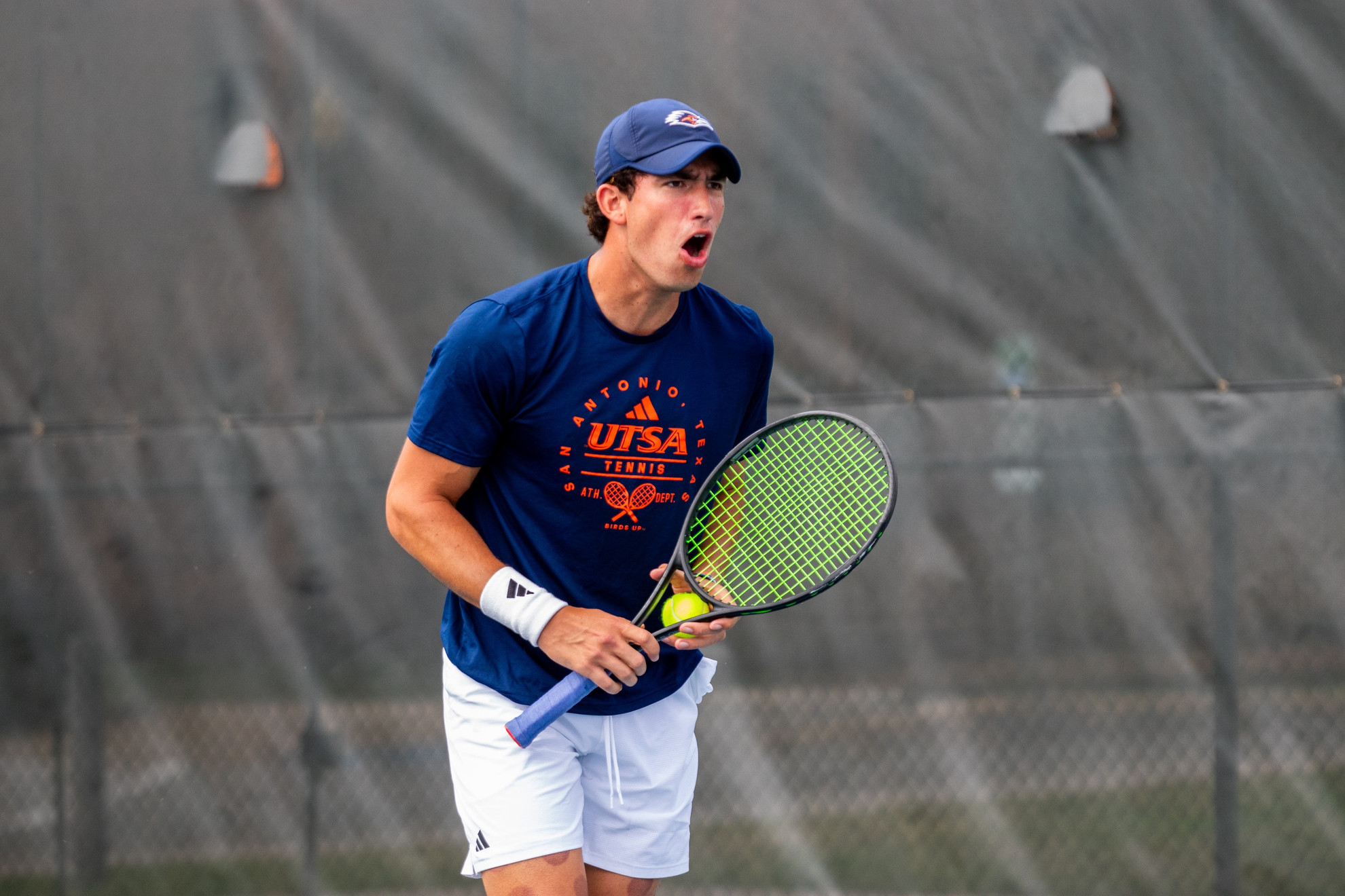 UTSA tops UIW in cross-town Battle of the Birds - UTSA Athletics ...