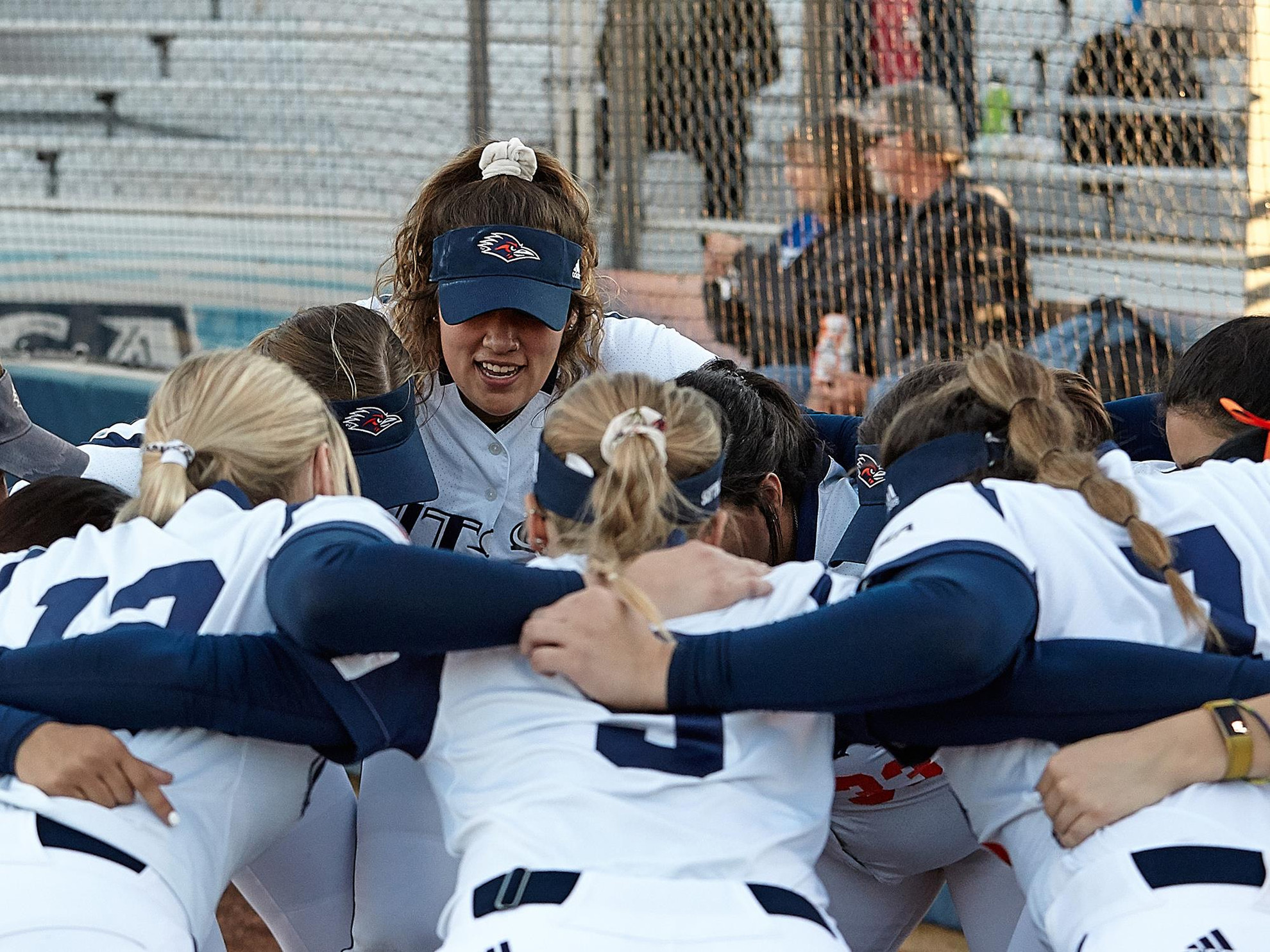 Softball signs six to NLIs - UTSA Athletics - Official Athletics Website