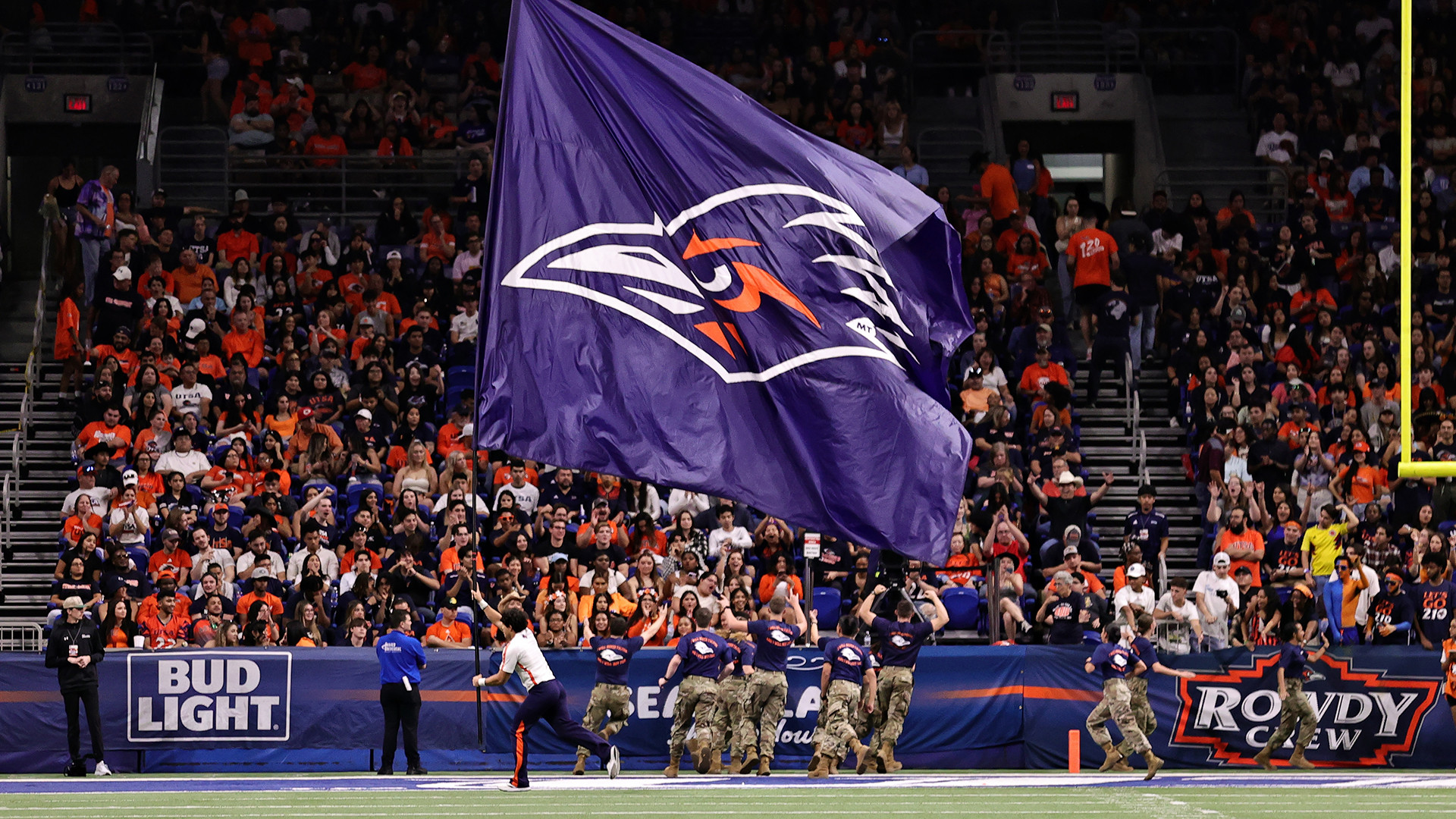 American Athletic Conference unveils 2024 football scheduling model ...